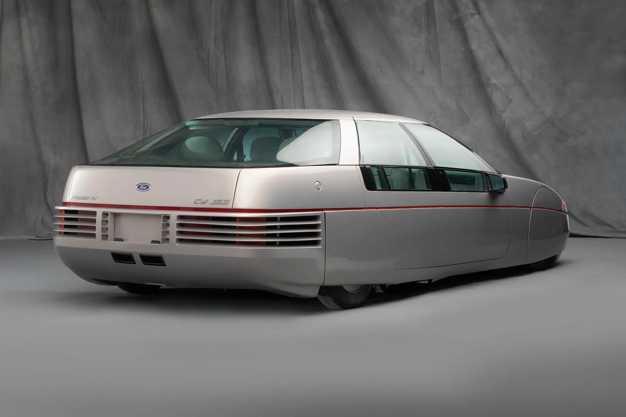 Ford Probe IV wypłynął na facebooku. Serio, ktoś sprzedaje prototyp na ...