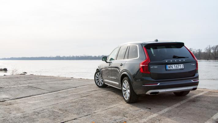 Volvo XC90 T8 Inscription | autoGALERIA