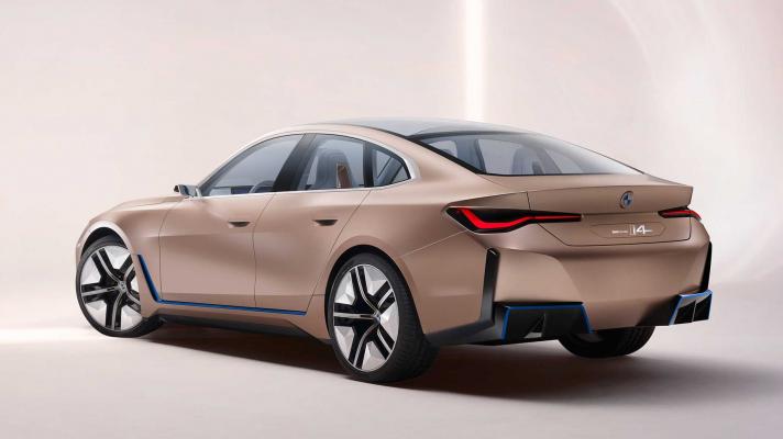 BMW staje się przezroczyste. Poznajcie nowe logo tej marki | autoGALERIA