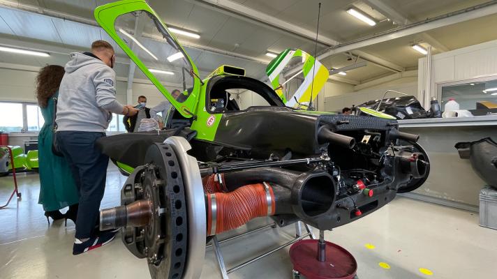 Od chleba po Le Mans. Zaglądamy do garażu zespołu Inter Europol ...