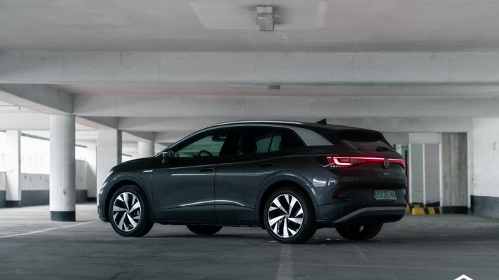 Volkswagen ID.4 stanie się nowym londyńskim black-cabem. Na drogi trafi ...