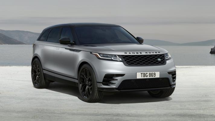 Range Rover Velar debiutuje w wersji HST. Ma 400 KM i sześć cylindrów ...