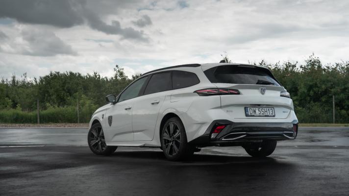 Peugeot 308 SW Hybrid - PIERWSZY TEST. Ten lepszy wariant | autoGALERIA