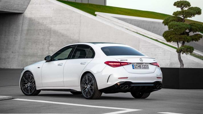 Niemal stówkę za pół litra! Mercedes-AMG C 43 wyceniony w Polsce ...