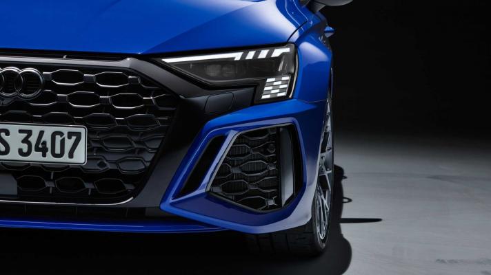 Audi RS3 dostaje limitowaną wersję. 300 aut, które mają o 3 KM więcej ...