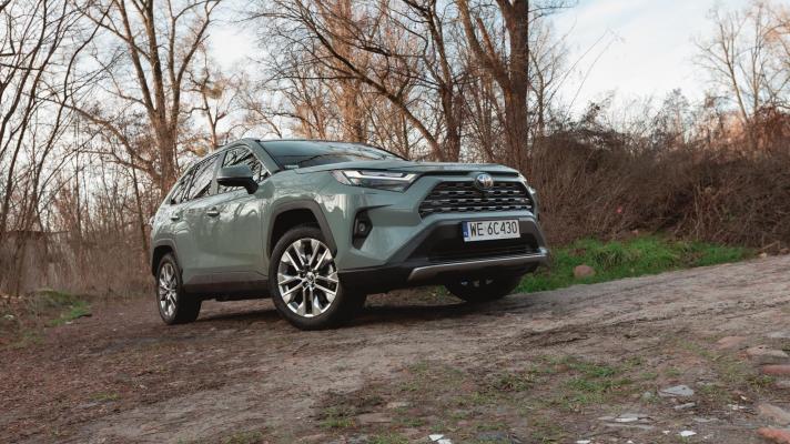 Toyota RAV4 2.0 - TEST. "To rzadka rzecz przy dominującej wersji Hybrid ...