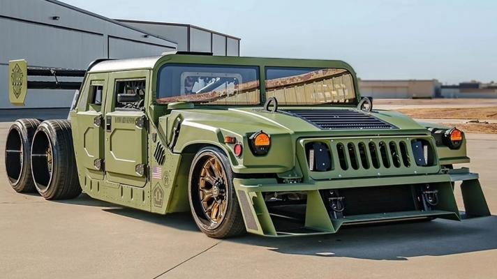 Nie do końca wiemy, co autor miał tutaj na myśli. Takiego Humvee ...