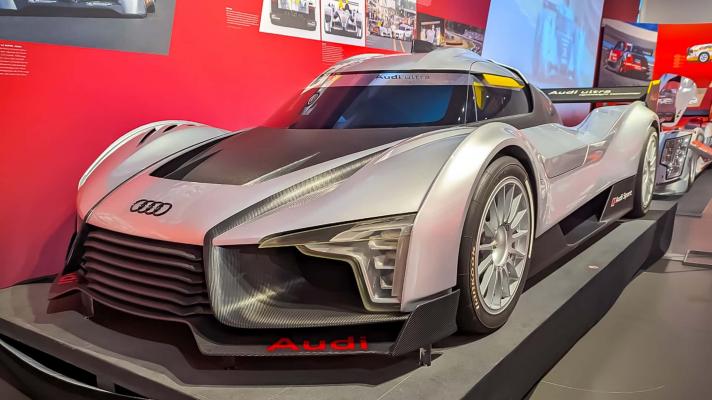 Audi Skorpion. Pamiętacie zwycięskie Audi R18 TDI? Prawie stało się ...