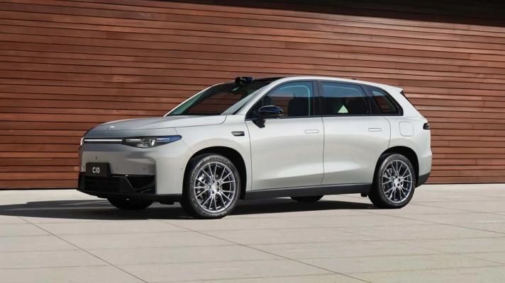 Stellantis chce likwidować swoje marki. Tymczasem Stellantis: Leapmotor ...