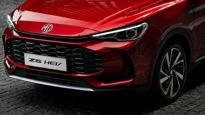 MG ZS 2025. Nowy wygląd, hybryda pod maską. To strzał w dziesiątkę ...
