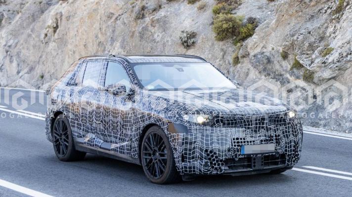 Tak, to jest nowe BMW X5. Ma coś z... Mustanga Mach-E | autoGALERIA