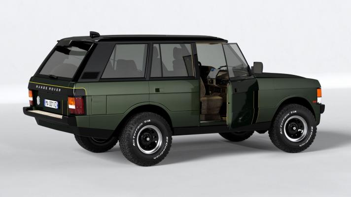 Oto pierwszy Range Rover z... Maranello. Ma V8 i paskudny ekran ...